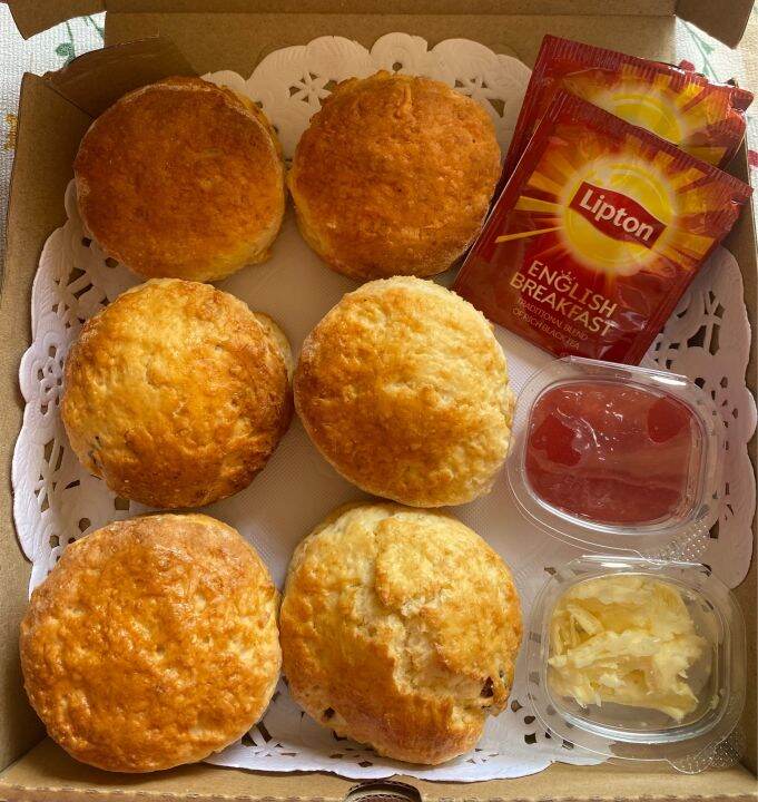 English scone box set อิงลิช สโคน 6 ชิ้น แยม บัตเตอร์ครีม และ ชา เนยสด ...