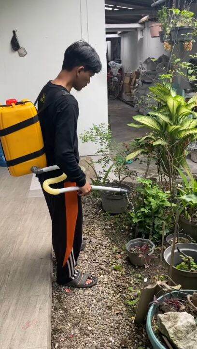 Tangki Kocor 20 liter Panjang 23 cm, Lebar 20 cm, Tinggi 80 cm Model ...