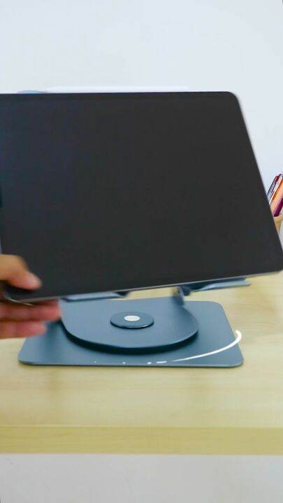 EAKER BC08 แท่นวางโน๊ตบุ๊ค แล็ปท็อป แท็ปเล็ต หน้าจอไม่เกิน15.9นิ้ว มีพัดลม ปรับระดับได้ กันลื่น ...