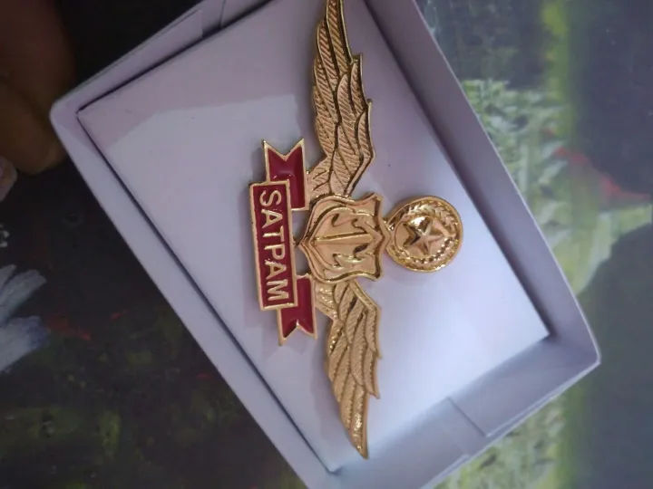 PIN SATPAM WING SATPAM PIN SATPAM COR MODEL TERBARU | Lazada Indonesia