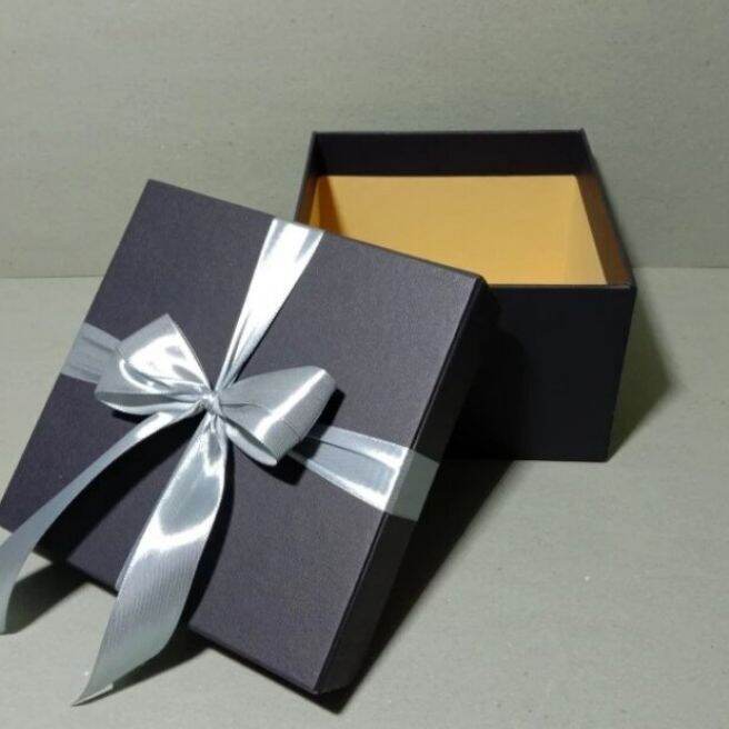 kotak kado 20x20x20 box hampres / gift box / kotak hantaran / kotak ...