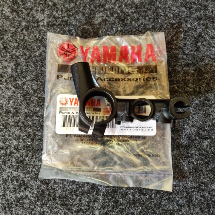 Genuine Yamaha Lever & Mirror Holder LEFT (BLACK, ROUND SWITCH) AEROX ...