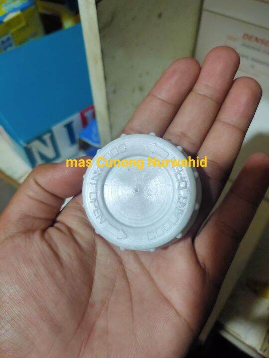 Tutup Tabung Serep Radiator Mitsubishi Canter Fe 71 Fe 74 | Lazada ...