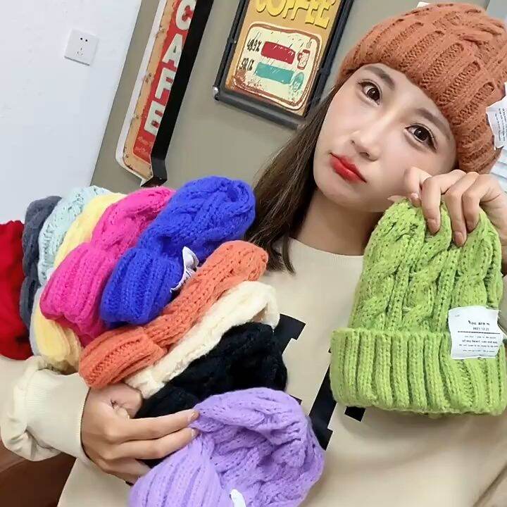 T888 หมวกกันหนาว หมวกไหมพรมถักแฟชั่น แฟชั่นสำหรับผู้หญิง สีสันสดใส ...