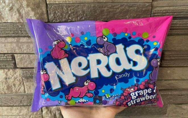 Nerds Fun Size 340g( grapes and strawberry) | Lazada PH