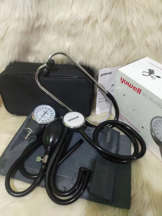 Yuwell Aneroid Spygmomanometer With Stethoscope | Lazada PH