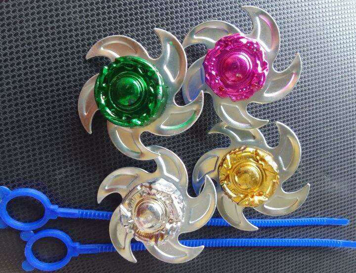 Gasing Beyblade Besi /Gasing Beyblade /Mainan Anak /Mainan Murah ...
