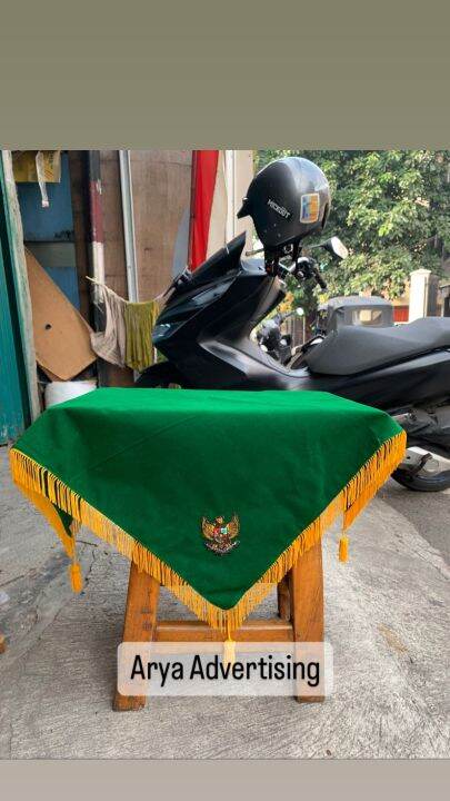 Alas baki paskibra alas baki buat upacara bendera pakai rumbai warna ...
