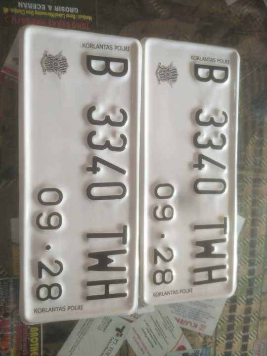 plat nomor motor font lama dan baru berlogo korlantas polri standar ...
