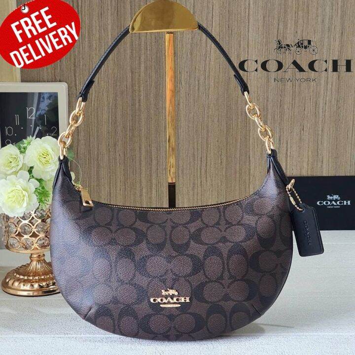 กระเป๋าถือ กระเป๋าสะพาย Coach Payton Hobo In Signature Canvas | Lazada.co.th