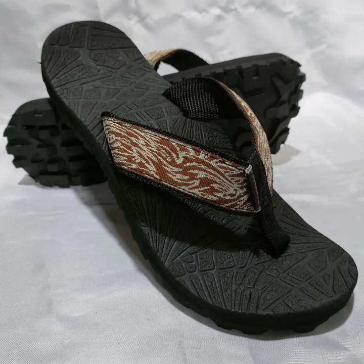 RePtiLe Black/Tribal Brown Slippers for Men | Lazada PH