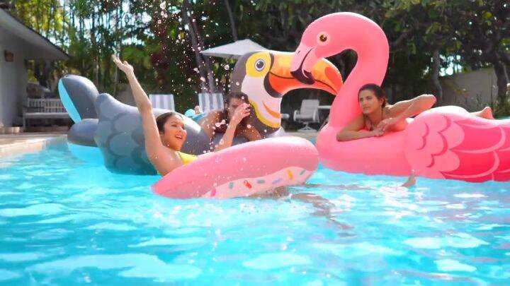 Mega Flamingo Island Intex 57288 แพยางฟลามิงโก้ตัวใหญ่ แพเป่าลมลอยน้ำ ...