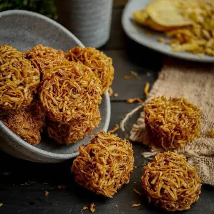 KUE GRABI KREMES WALANGAN CARANG MAS isi 14 pcs khas jogja | Lazada ...