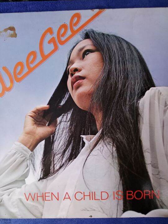 pp1 : Wee Gee WHEN A CHILD IS BORN : LP33 RPM : มีเสียงก็อบแก็บ มาก ...