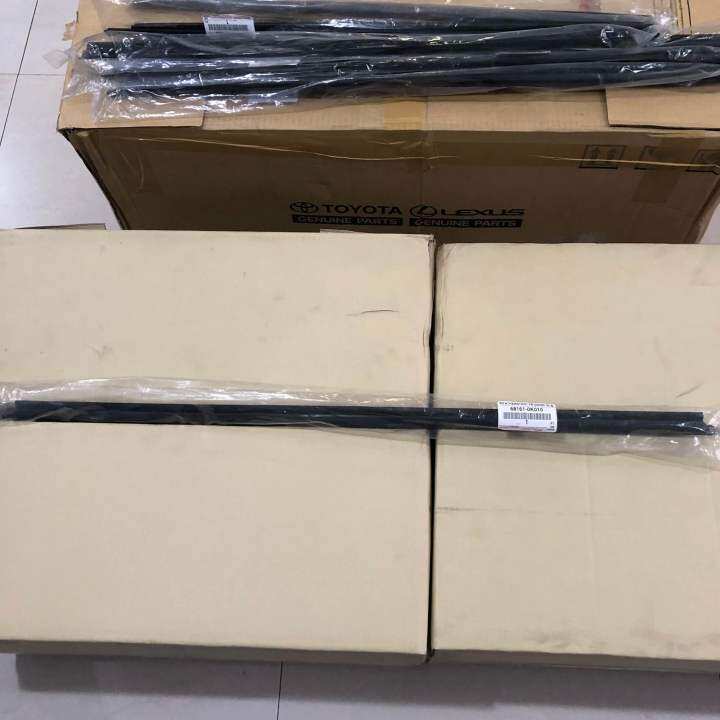 GENUINE/ORIGINAL TOYOTA WEATHERSTRIP OUTER FRONT RIGHT DOOR FOR HILUX ...