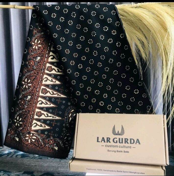 SARUNG BATIK TRADISIONAL LAR GURDA KESIKAN SERIES AM 112 | Lazada Indonesia