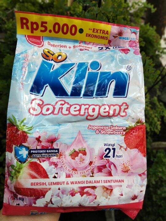 soklin softergent sakura dan strawberry 215 Gram | Lazada Indonesia