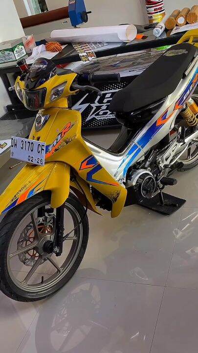 stiker motor fiz R transparan terkeren dan kerkece bisa riquest desain ...