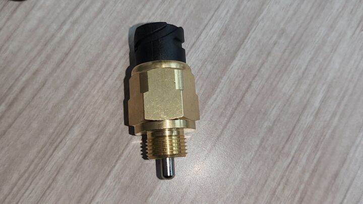 HIGH LOW SWITCH SENSOR NISSAN UD TRUCK QUESTER CRONER KUZER 5222888240 ...