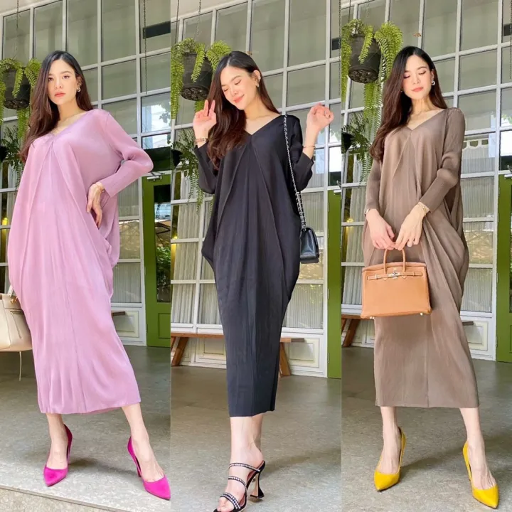 Laula Plzzz DressเดรสอัดพลีทAAAงานสวยไฮโซ ทรงคอวีตีเกร็ดด้านหน้า แพท ...