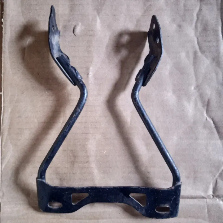 Dudukan Plat / Kerangka Besi Plat / Bingkai Plat Honda Sonic | Lazada ...