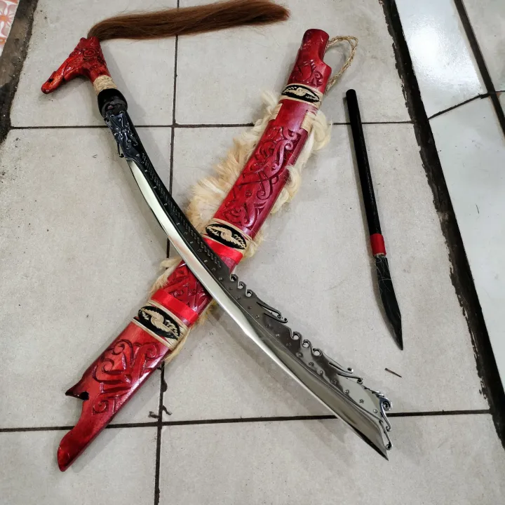 mandau laes . mandau jimpul. mandau khas suku dayak . mandau baja putih ...