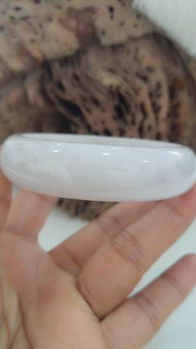 J261 กำไลหยกพม่าสีขาวอมม่วงอ่อน เจไดท์เนื้อแข็ง สีธรรมชาติ | Lazada.co.th