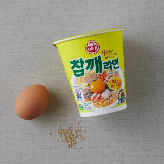 Sesame Ramen Cup 65g (Korean Ottogi Chamkee Ramyun with Egg Block ...
