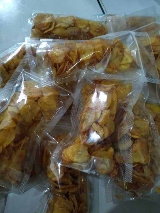 Cemal Cemil Pangandaran keripik pisang rasa pedas manis gurih/ keripik ... Cemal Cemil Pangandaran keripik pisang rasa pedas manis gurih/ keripik ...