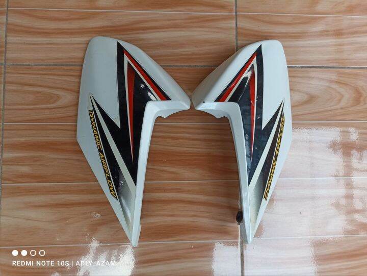 cover tangki sayap tangki HONDA VERZA warna putih original second ...