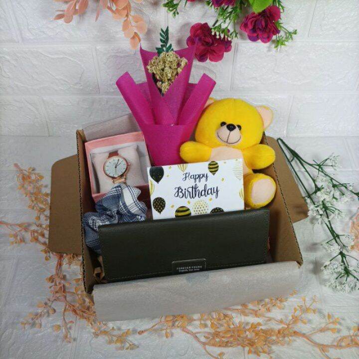 Hampers Ultah Kado Ultah Hampers Ulang Tahun Kado Ulang Tahun Gift Box ...