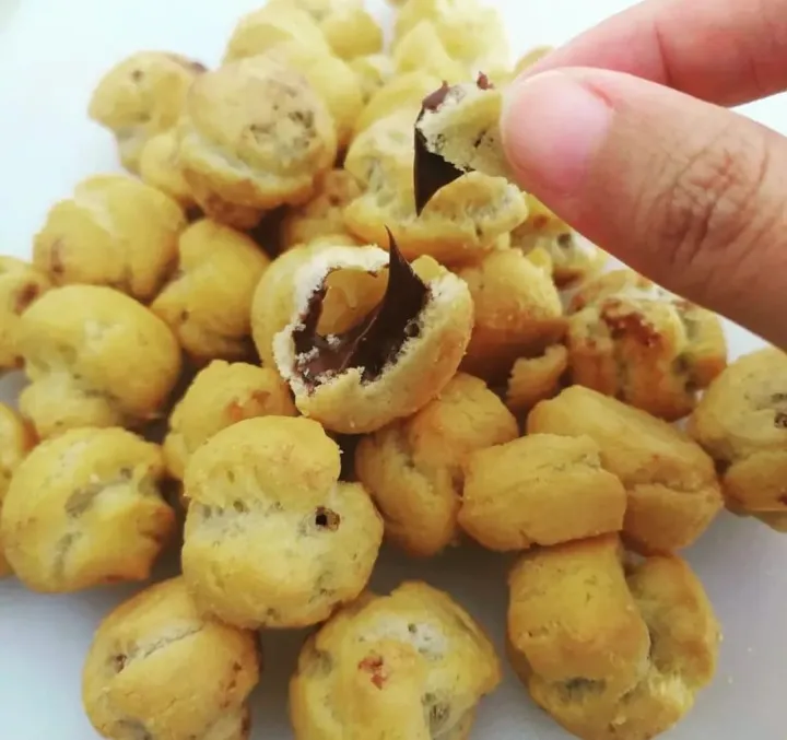 Soes coklat lumer 250gram/camilan kekinian/snack kiloan/makanan ringan ...