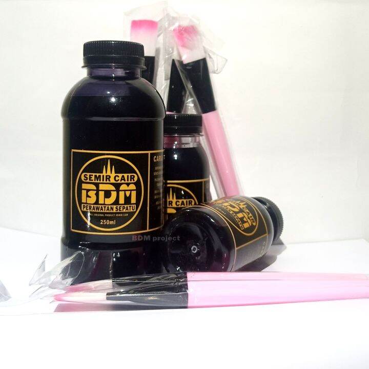 Semir sepatu hitam / Semir Cair Sepatu Hitam Gratis Kuas | Lazada Indonesia
