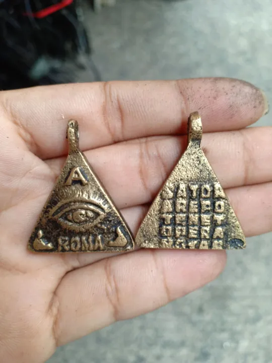 medalyong mata sator/pangontra kulam barang inggit | Lazada PH