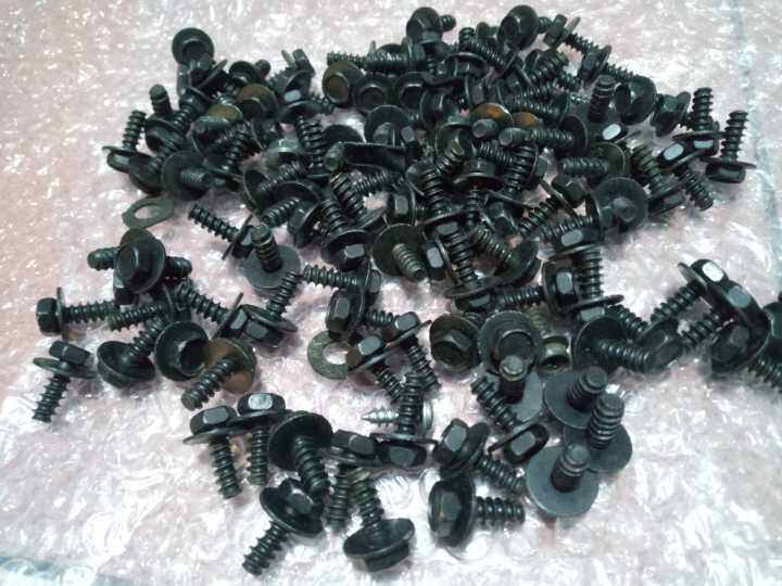 baut sekrup (ORI) karpet lumpur universal,bahan metal,warna hitam ...