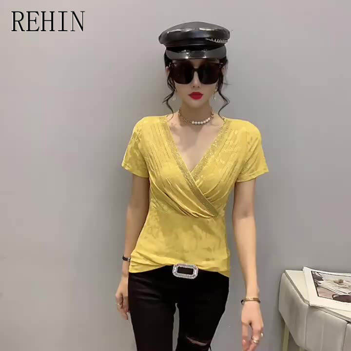 Rehin Womens Top 2023 New Arrivals Regular Fit Embellished Short