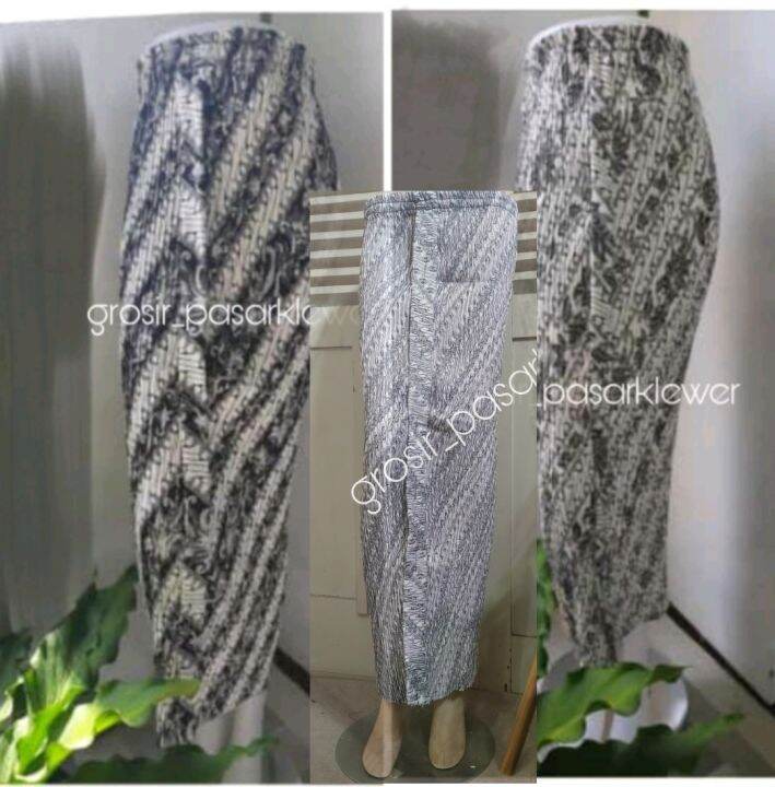 Rok Jarik plisket batik wiron latar putih random | Lazada Indonesia