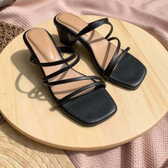 Sandal hak tahu 5cm motif tali silang | Lazada Indonesia