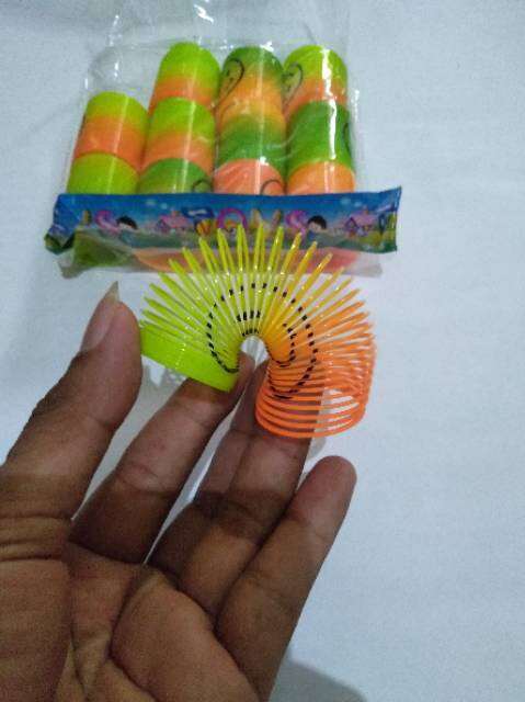 mainan per pegas spiral rainbow spring, 1 pak isi 12pcs | Lazada Indonesia