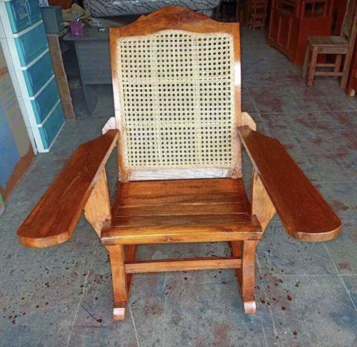 Rocking chair, made in gmelina wood | Lazada PH