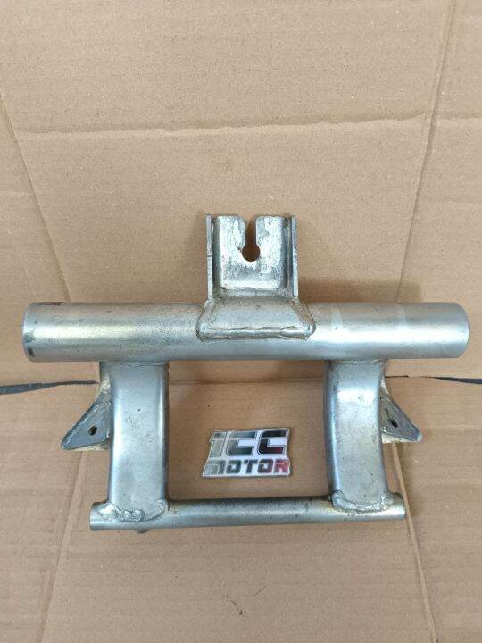 Engine Monting Mounting Pangkon Mesin Vario 125 150 Led Original ...