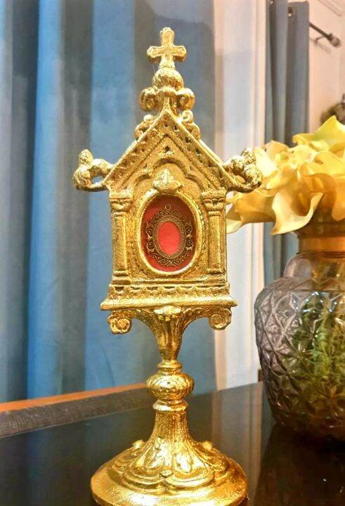 Royalty Polished Church Reliquary, Gold Tone Ornate Tabletop Relic ...