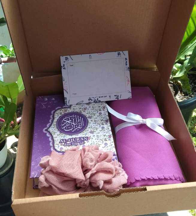 Hampers Gift Kado Ulang Tahun Al Qur'an Hijab Paket Kado Wanita Kado Cewek Muslimah Hampers ...
