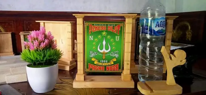 miniatur tugu pagar nusa trisula ukuran 20cm x 25 cm | Lazada Indonesia