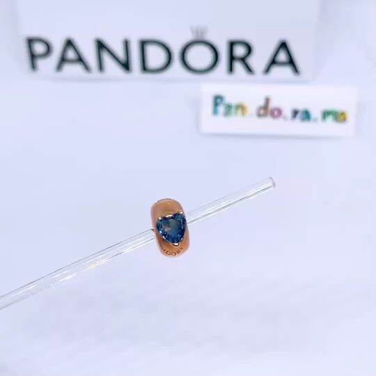 [พร้อมส่ง สินค้าแท้ 💯] Pandora Blue Heart Solitaire Clip Charm แถมกล่อง ...