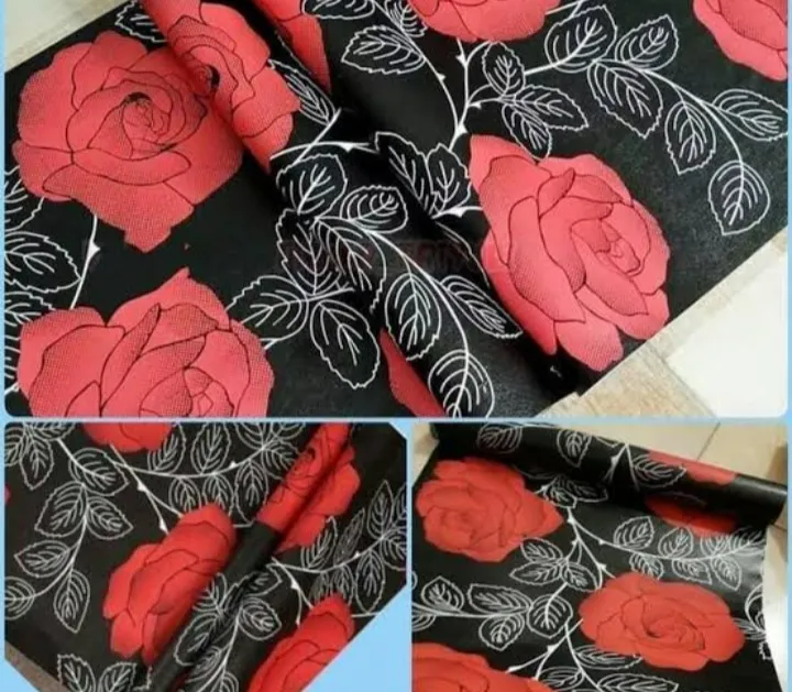 Wallpaper dinding motif bunga mawar warna merah dasar hitam | Lazada ...