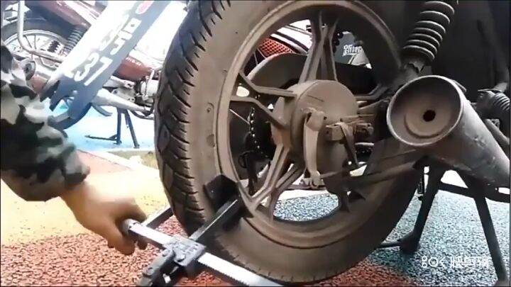 Tire Dismantling Car Motorcycle Bike Tire Changer Mount Demount Removal ...