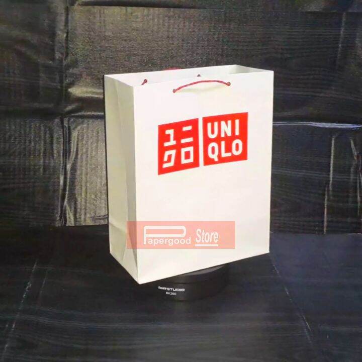 Paper bag Uniqlo premium 20 x 25 x 10 small | Lazada Indonesia