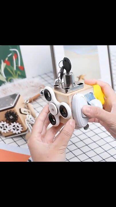 Busy Cubes Early Educational Busy Board for Learning Life Skills Hand ...