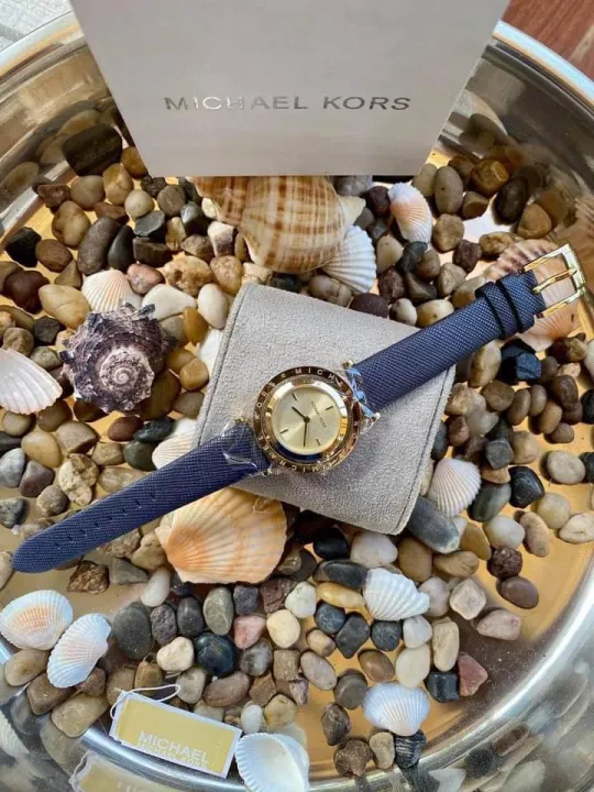 ORIGINAL 💯MICHAEL KORS WATCH% PAWNABLE IN SELECTED PAWNSHOP ⌚ (SELECTED ...